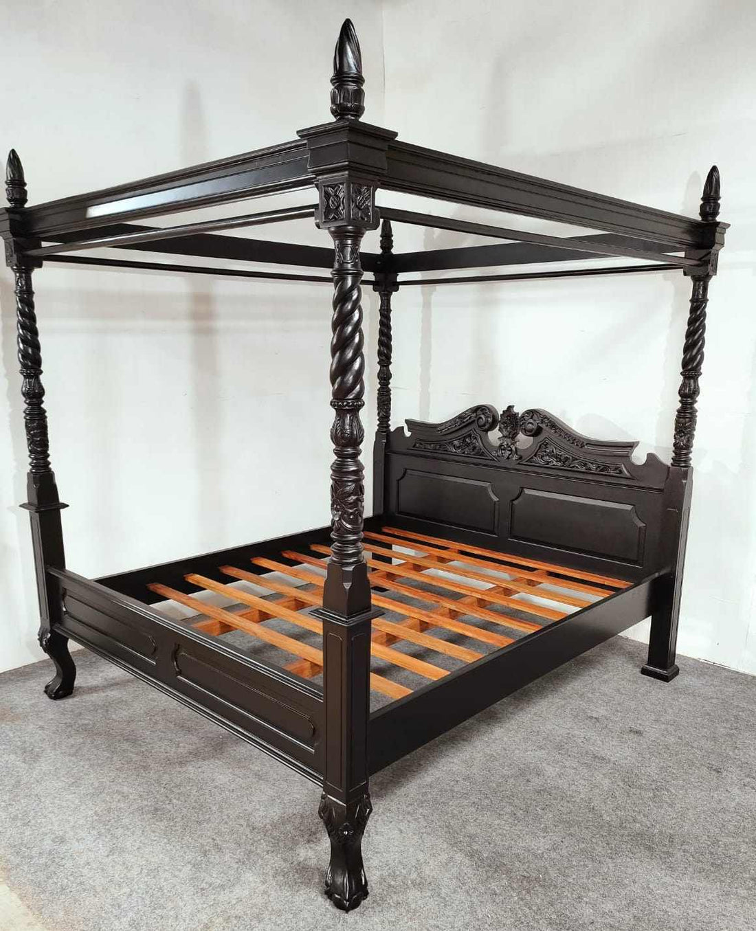 KING GEORGE POSTER BED